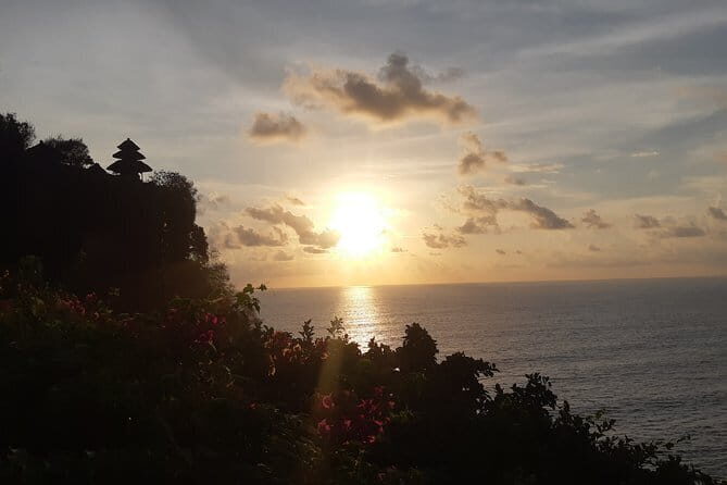 Watersport and Sunset in Uluwatu - Why This Tour Offers Great Value