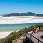 Whitsunday: Whitsunday Islands Tour with Snorkeling & Lunch - The Crew and the Level of Service