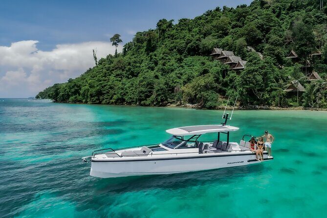 Whitsundays Premium Private Charter - Axopar 37 'Cheeky' - Who Should Consider This Tour?