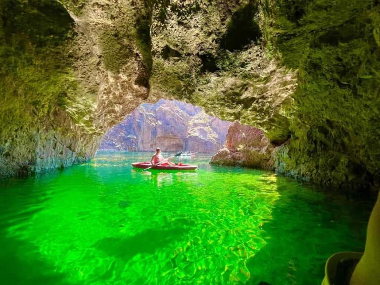 Willow Beach: 5 Coves & 2 Caves Emerald Cave Kayaking Tour - What’s Included and What to Expect
