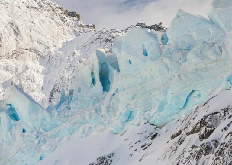 Wnaka: Mt Aspiring Explorer Scenic Flight with 2 Landings - How This Tour Balances Value and Experience