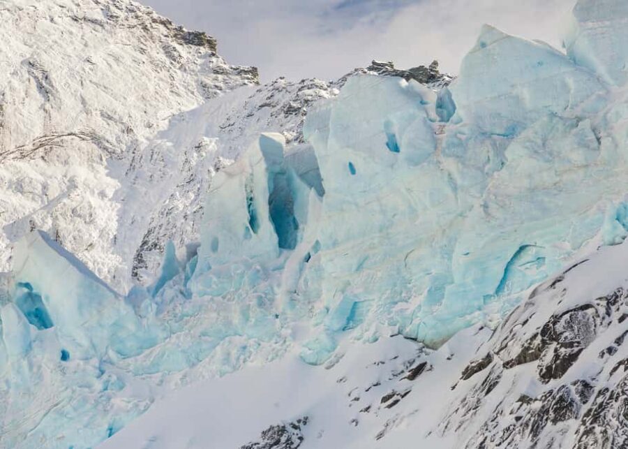 Wnaka: Mt Aspiring Explorer Scenic Flight with 2 Landings - How This Tour Balances Value and Experience