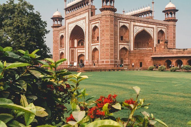 Woman's Special: Overnight Taj Mahal Tour With Female Companion From Delhi - Transport, Timing, and Comfort