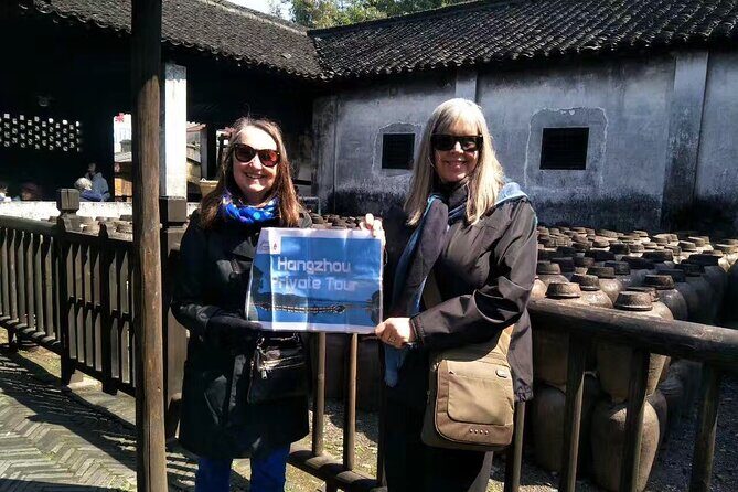 Wuzhen Water Town Delight Tour With Riverside Lunch Experience - Detailed Breakdown of the Itinerary