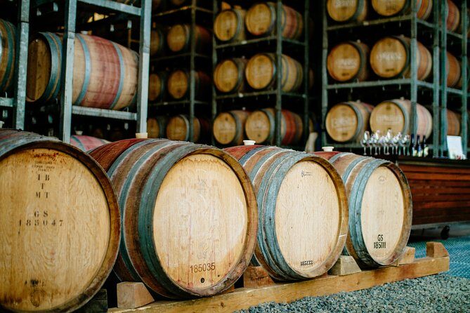 Yarra Valley Premium Tour Lunch and Sparkling Wine Tasting at Domaine Chandon - Lunch at Soumah: A Taste of Local Flavors