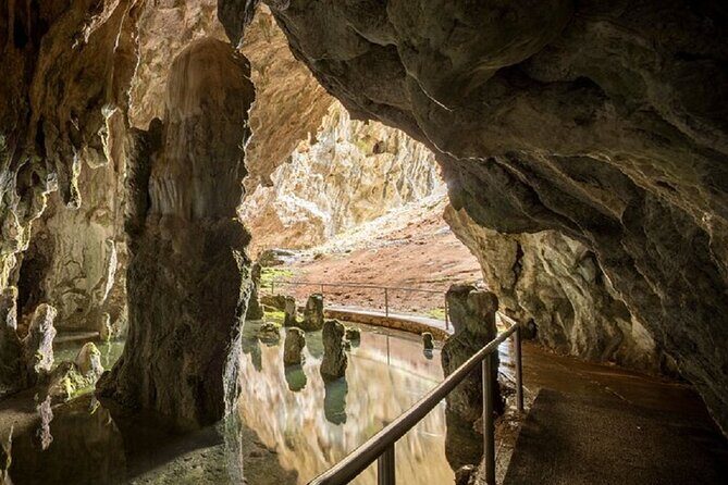 Yarrangobilly Caves: South Glory Cave Self-Guided Tour - Who Will Love This Tour?