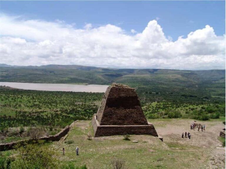 Zacatecas: Archaeology and Poetry Tour - Discovering La Quemada: The Archaeological Marvel