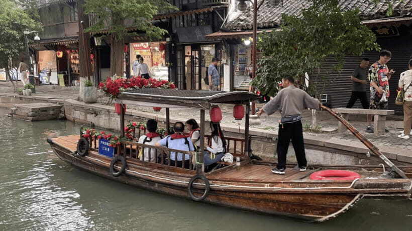 Zhujiajiao & Shanghai:Small Group Tour Water Town to Skyline - Practical Details That Matter