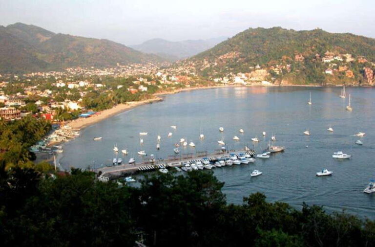 Zihuatanejo Ixtapa: City Tour - Transportation and Group Dynamics