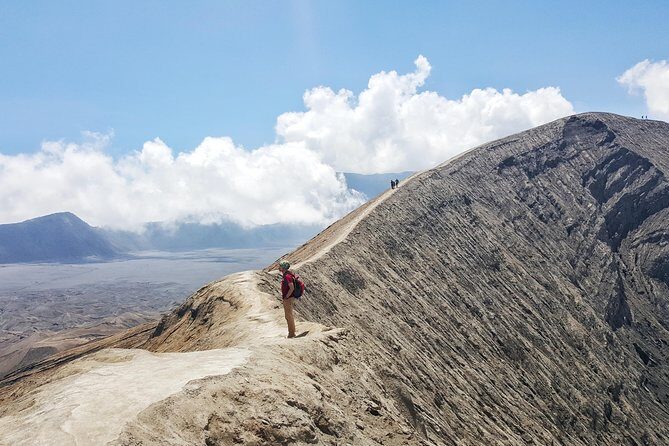 1 Day - Mount Bromo (5 spots) and Madakaripura waterfall // 23.00 - 18.00 - Who This Tour Is Best For