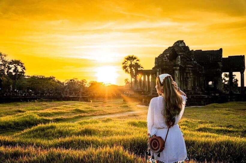 1 Day Private of Angkor Wat Tour with Tuk Tuk - What the Reviews Say