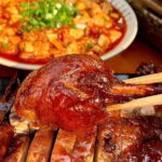 1 Day Private Tour Chengdu Panda Leshan Buddha & Foodie Tour - Savoring Sichuanese Flavors at Zhanggongqiao Food Street