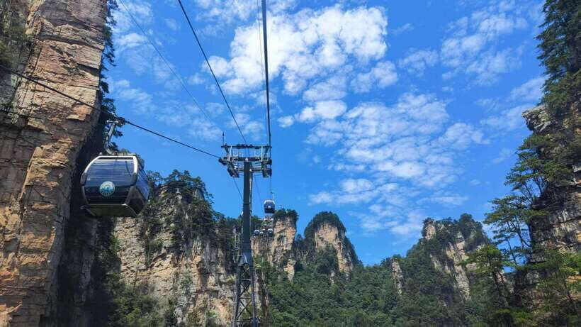 1-Day Private Tour to Zhangjiajie Highlights - Transportation and Guide Service: How It Enhances the Experience