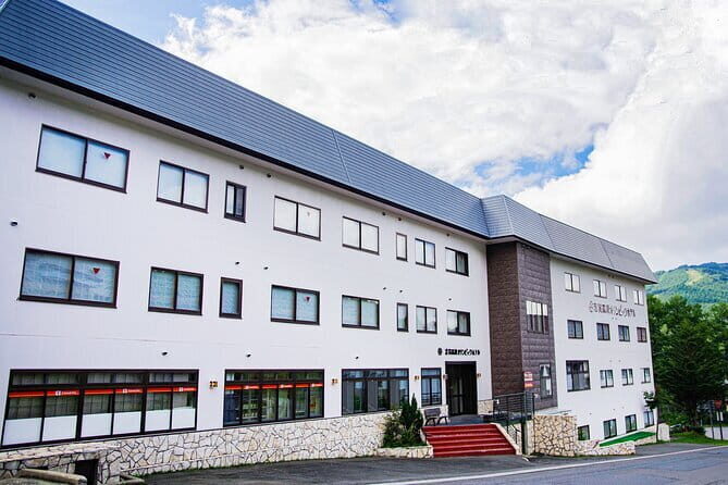 1 Day Ski Tour Package Easy Departure from Nagano Station - Detailed Breakdown of the Itinerary