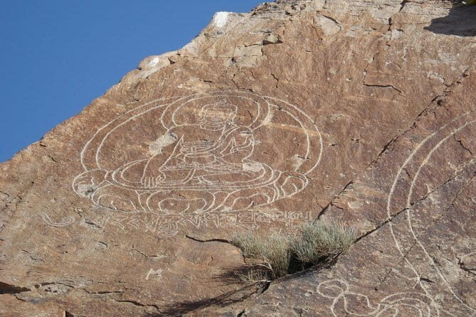 1 Day Tour: Castle of nomads & Buddha petroglyphs - Exploring the Itinerary