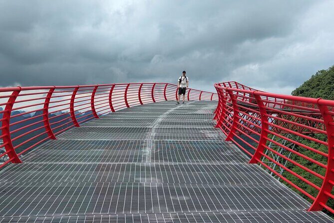 1-Day Tour:Yangshuo Yulong Bamboo Boat and Ruyi Peak Cable Car from Guilin Hotel - Whats Included and Whats Not