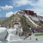 11-Day Private China Tour: Beijing, Lhasa, Xi'an and Shanghai - Food & Accommodation