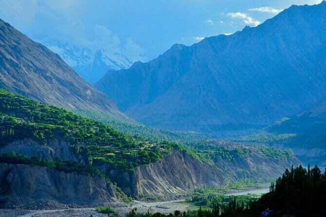 12 Days tour to Hunza and Skardu Valley Pakistan - Days 4-5: Exploring Hunza Valley and High Mountain Passes