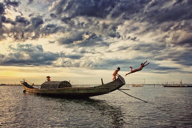 12 Hours Experience Different Hue - What is Included and What Costs Extra