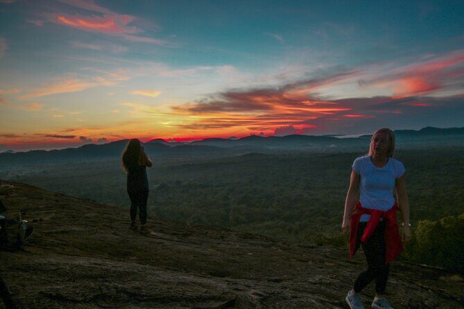 15-Day Tour in Sri Lanka with Private Driver - Breakdowns of the Itinerary: What to Expect