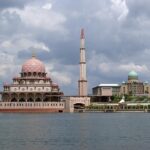 *15Hrs Kuala Lumpur Car Tour from Johor Bahru w' Tour Guide - FAQs