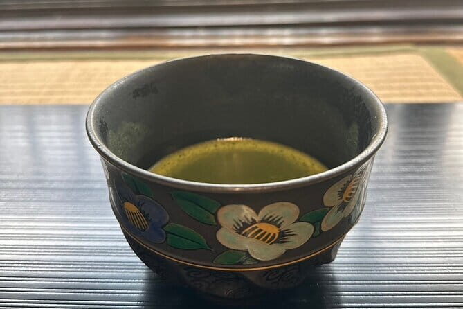 160 year old Building Tour with Matcha and Kimono - Matcha and Sweets: A Simple but Authentic Snack
