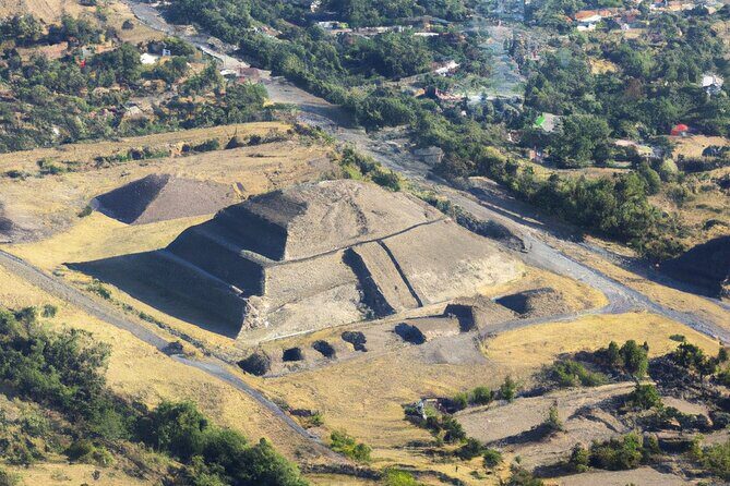 1hr Private Helicopter Tour - Mexico City & Teotihuacan Pyramids - The Itinerary Breakdown