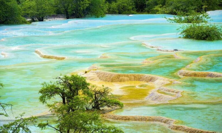 2 Day Chengdu to Jiuzhaigou&Huanglong Self-Guided w/Transfer - A Breakdown of the Itinerary