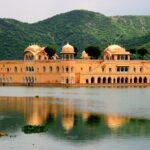 2-Day Private Tour of Jaipur from Delhi: City Palace, Hawa Mahal and Amber Fort - Exploring the Itinerary in Depth