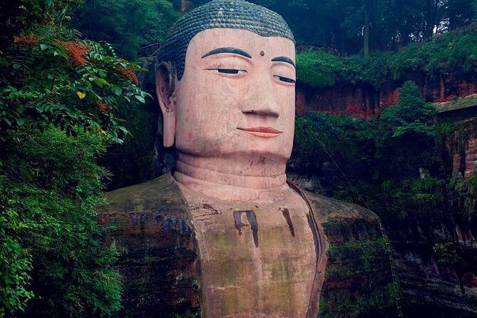 2-Day Private Tour of Leshan Grand Buddha and Emei Shan including Monastery Stay - Fuhu Temple and the Charm of Emei Shan