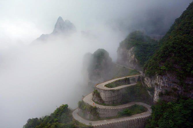 2 Day Private Tour of Zhangjiajie Highlights with Skip The Line - Why Choose This Tour?