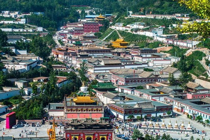 2-Day Qinghai Lake and Ta'er Monastery Private Trip from Xian by Bullet Train - Detailed Breakdown of the Itinerary