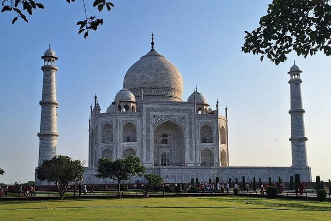 2-day Taj mahal & Fort tour with Tiger Safari from Mumbai - What to Expect During Your Visits