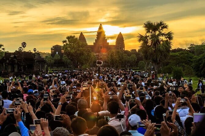 2-Day Temples with Sunrise Private Guide Tours - Who Should Consider This Tour?