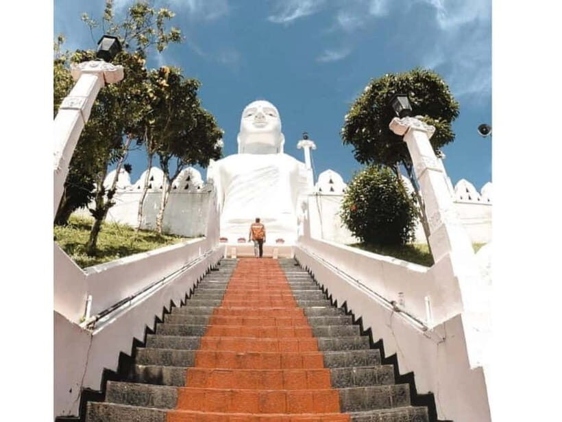 2 Day Tour: Kandy, Ambuluwawa and Sigiriya - A Day-by-Day Breakdown of the Tour