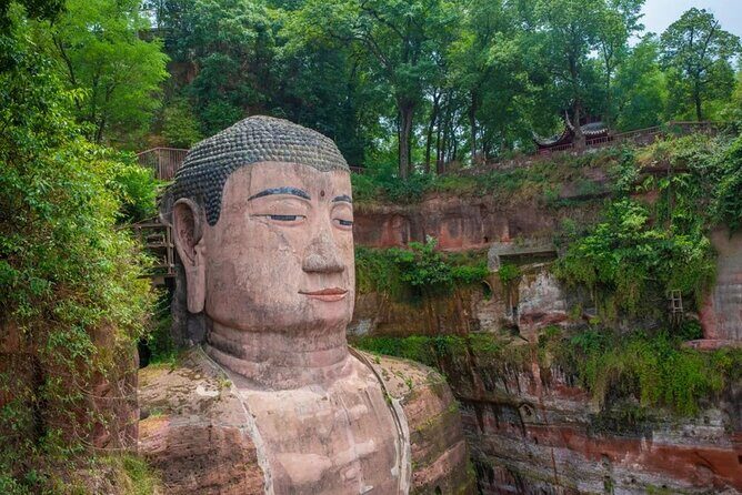 2-Day Tour of Chengdu Panda Base and Leshan Giant Buddha - Whats Included and Whats Not?