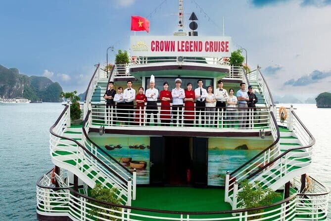 2 Days Crown Legend Cruise Tour in Halong Bay - Exploring Halong Bay: The Main Attractions