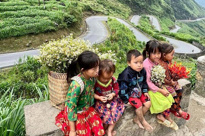2 Days Ha Giang Loop Motorbike Tour through the Mountains - What Travelers Can Expect: Daily Highlights and Practicalities