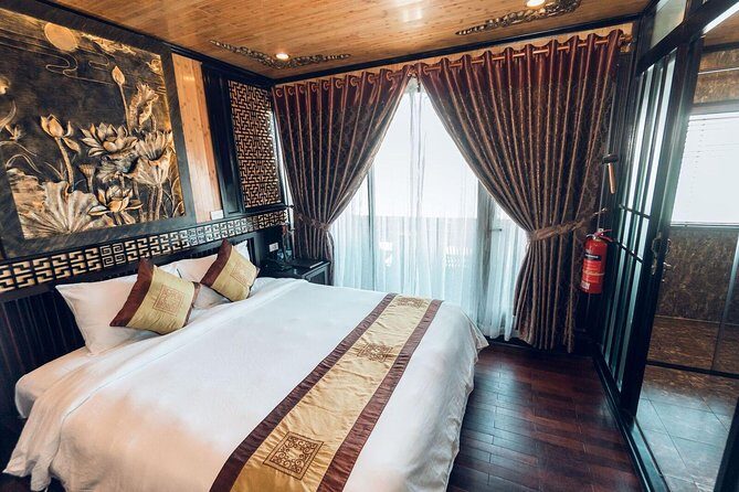 2 days Halong Bay and Bai Tu Long Bay - Overnight Cruise 5* - Detailed Breakdown of the Experience