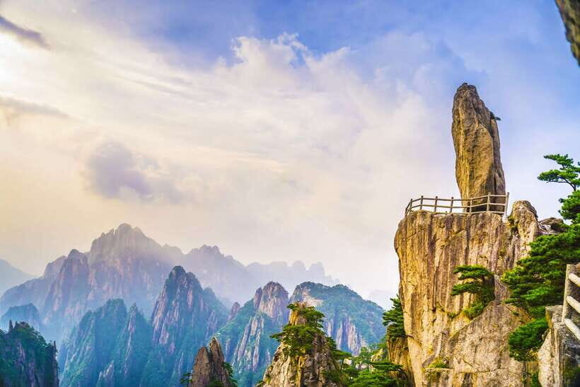 2 Days Huangshan Private Tour for Essence of Yellow Mountain - What to Expect on this Two-Day Adventure