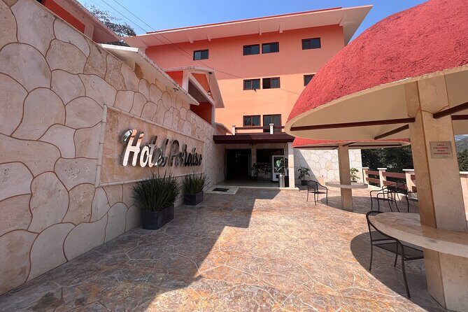 2 Days in Hot Springs Tolantongo Hotel and Private Transportation - Who Should Consider This Tour?