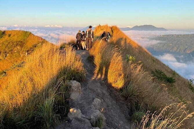 2 Days Mount Batur Sunrise Trekking With Private Ubud Day Tour - Day 1: The Ascent and Relaxation
