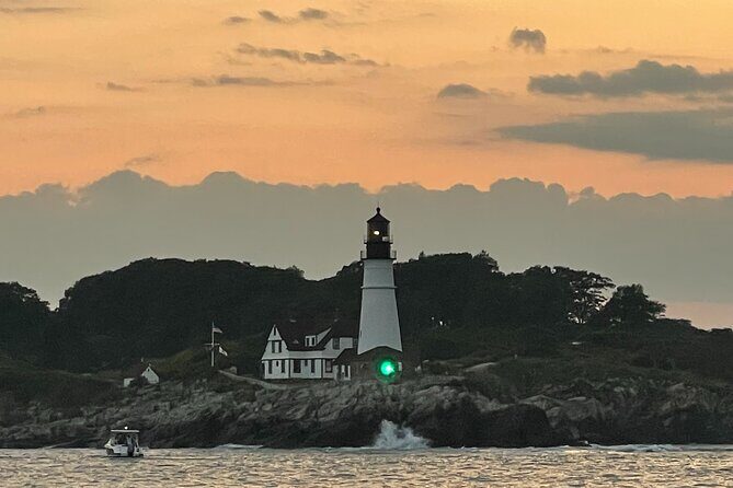 2 Hour Scenic Powerboat Cruise Experience Portland's Waterfront - Who Should Consider This Tour?