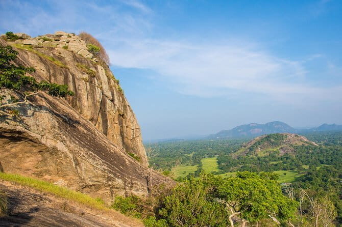 3 Ancient Kingdoms from Negombo - Yapahuwa Rock Fortress: The Defensive Marvel