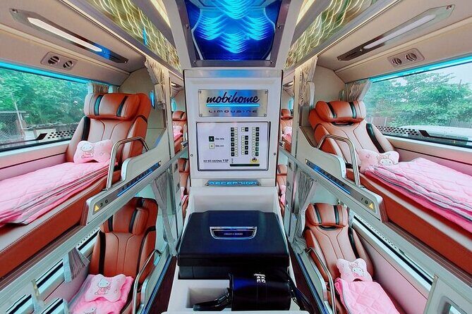 3 Days 3 Nights High Quality Small Group Ha Giang Loop Car Tour - Transportation and Group Size