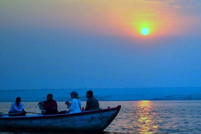 3-Days Delhi and Varanasi Tour by Express Train.Includes,Hotel Transfers. - The Transport and Comfort Level