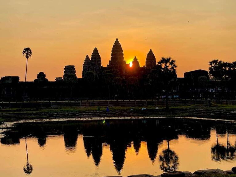 3 Days Temple Tour: Sunrise, Sunset, and Fishing Village