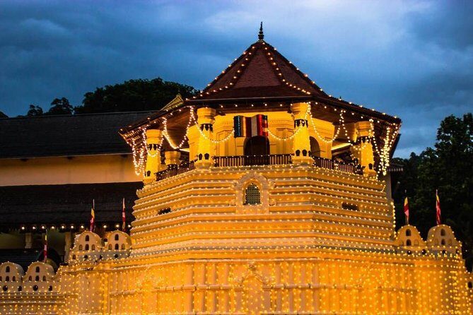 3 Days Tour to Kandy, Nuwara Eliya & Sigiriya - Day 2: From the Hill Country to Tea & Seetha Temple