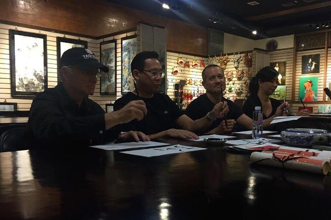 4-Hour Guided Trip: City Wall Biking and Calligraphy Class From Xi'an - Visiting the Shaanxi Folk Art and Calligraphy Class