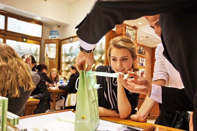 4-hour Hongqiao Pearl Market Shopping & Temple of Heaven Visit - The Practicalities: What Travelers Should Know